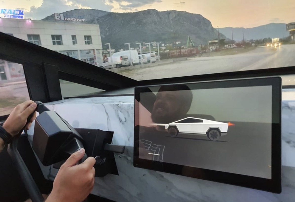 Tesla Cybertruck electric pickup working replica looks insanely good ...