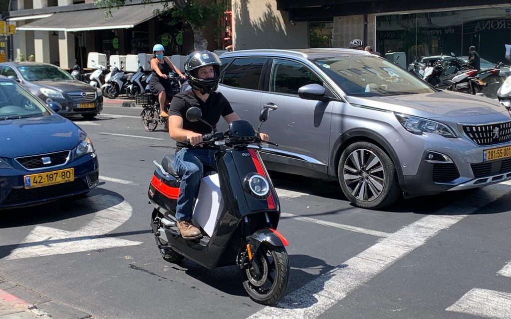 Delivery day (and first impressions) of the 45 MPH NIU NGT Pro e-scooter