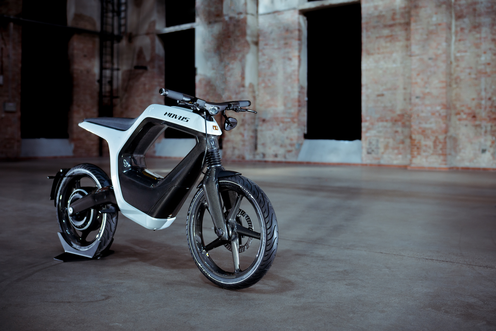 NOVUS electric motorcycle is beautiful yet has a shockingly high price
