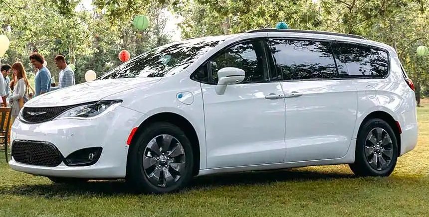 Five-figure discounts on Nissan LEAF, Chrysler Pacifica Plug-in, Chevy ...