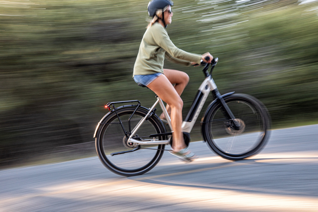 Gazelle announces two new belt-drive Bosch e-bikes for the US market