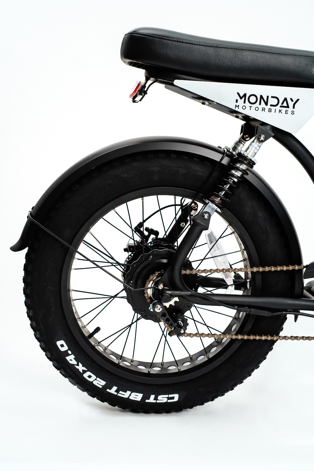 Monday Motorbikes Presidio unveiled as latest affordable electric moped ...