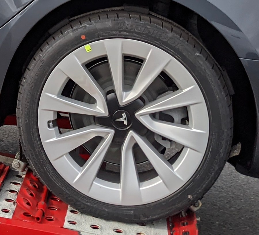Tesla releases new Model 3 wheels with 2021 refresh | Electrek