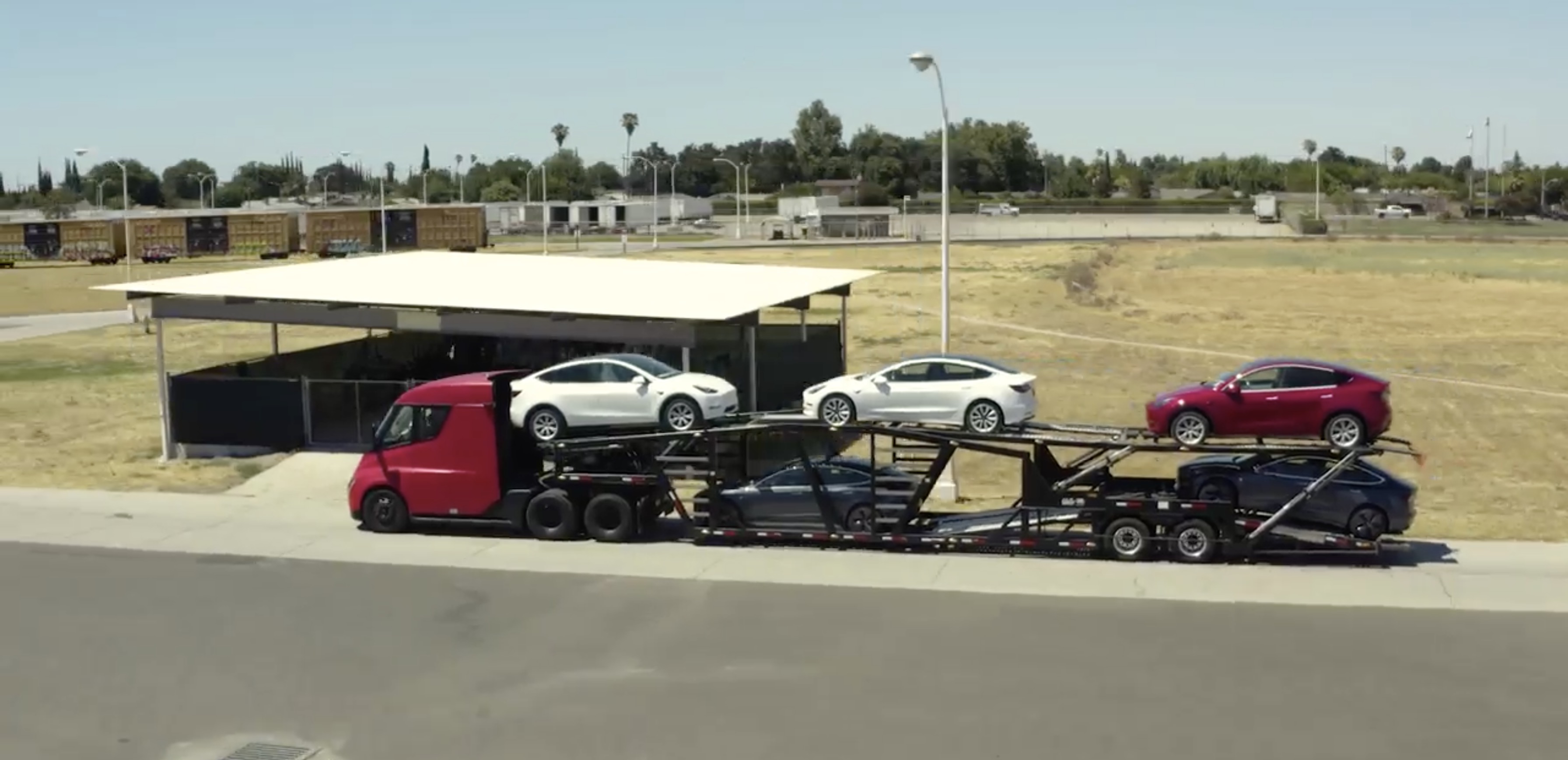 Tesla Semi: Tesla is looking to launch its 'Semi Service Program ...