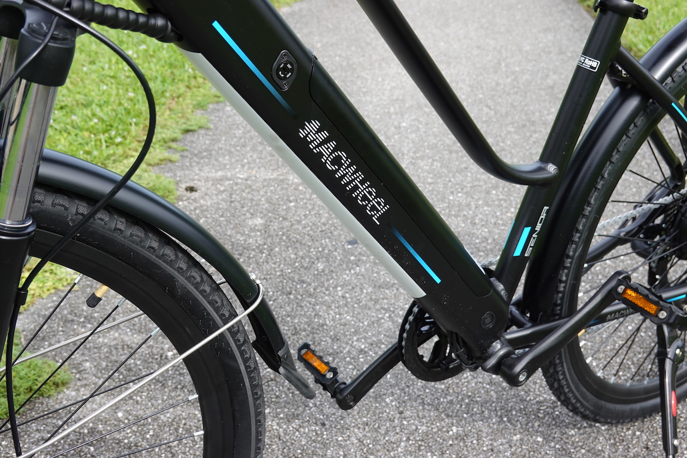 Macwheel Cruiser budget electric bike review: Cheap thrills at $799 ...