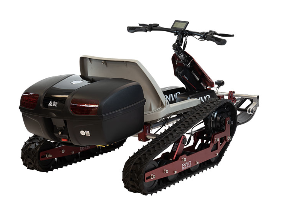 This electric SnowKart uses tank treads powered by two e-bike motors