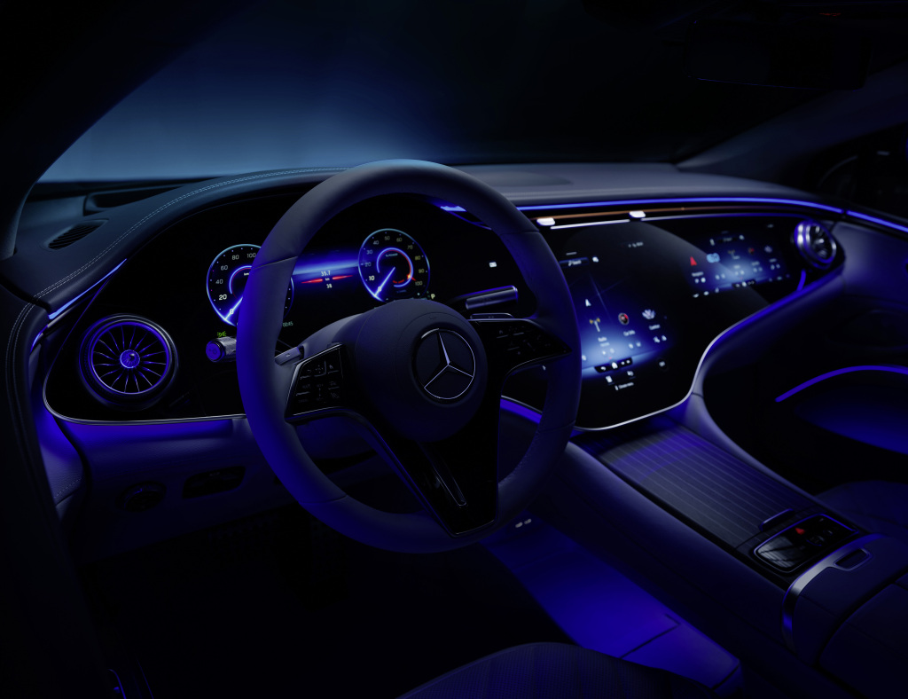 Mercedes-Benz EQS interior unveiled with massive 55-inch screen | Electrek