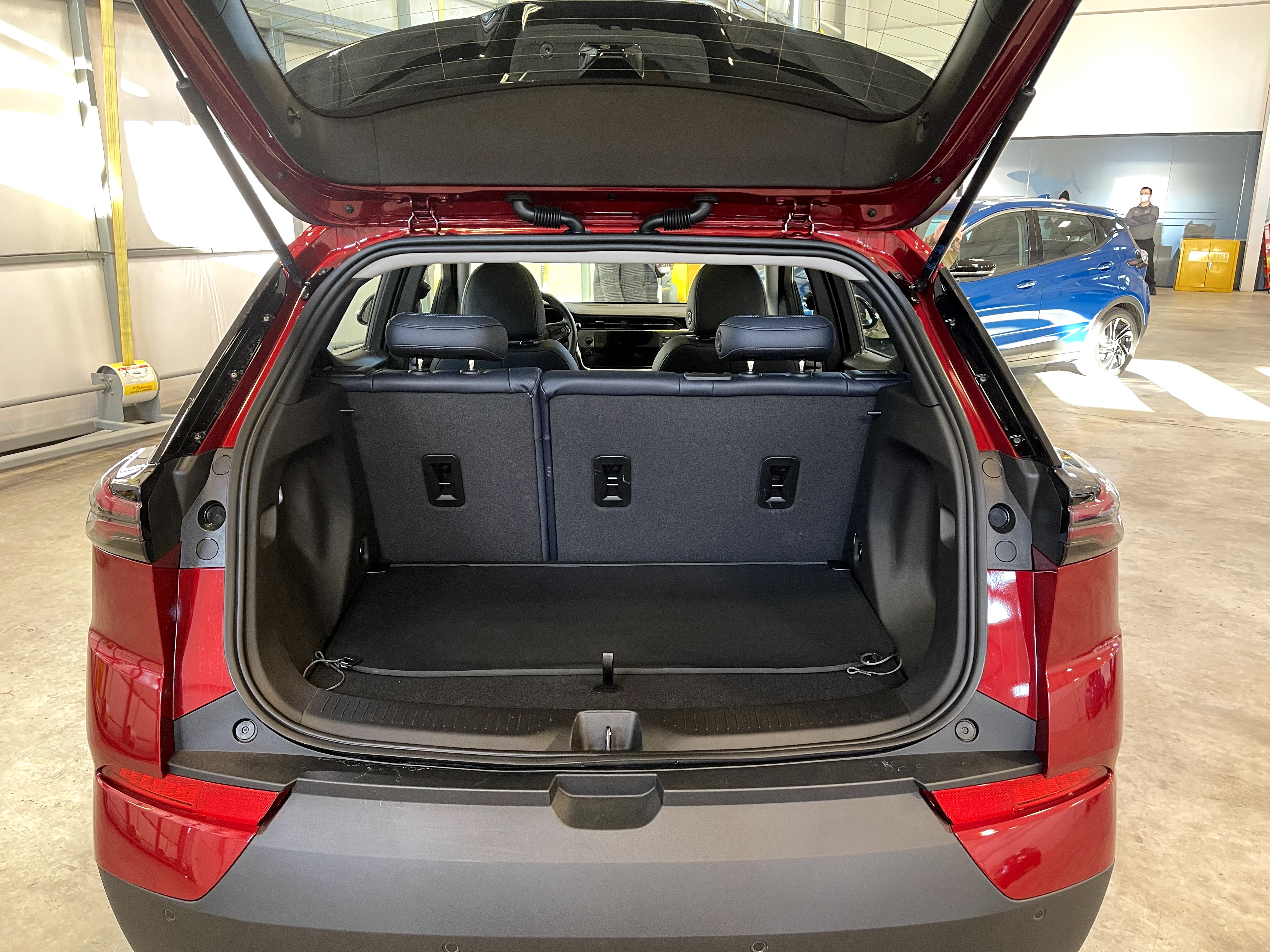 Chevy Bolt EUV First Drive: The best value EV gets the best autonomy ...