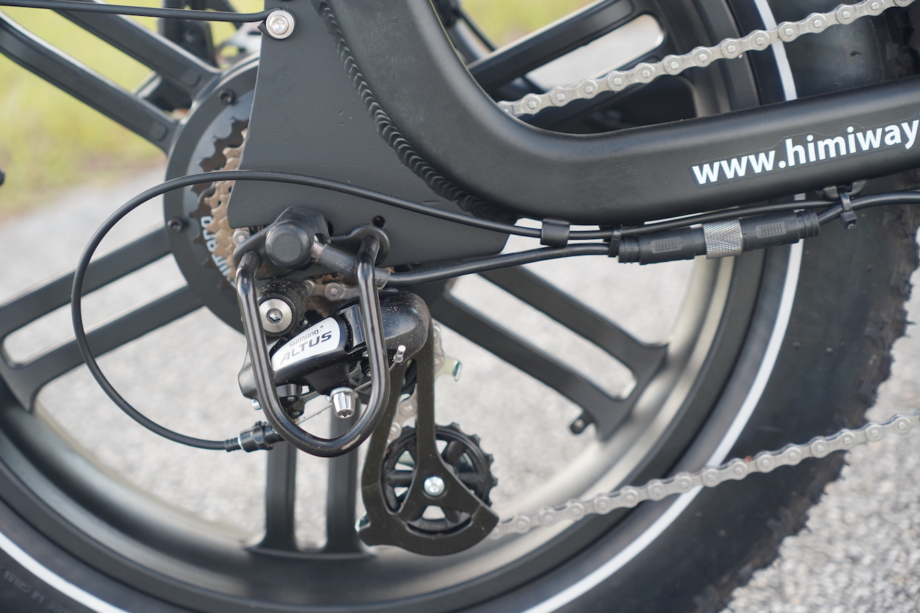 Himiway Escape e-bike review: A fast, powerful and cheap electric moped