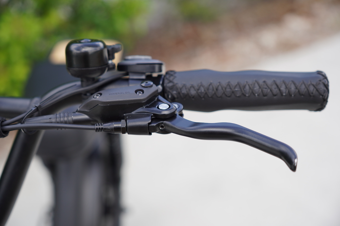 Himiway Escape e-bike review: A fast, powerful and cheap electric moped