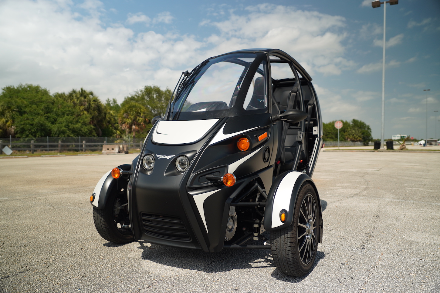 3-wheeled EV company Arcimoto is on the brink of bankruptcy