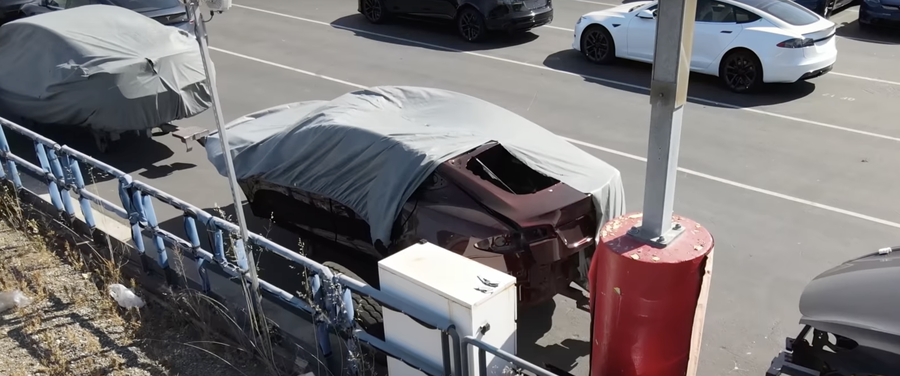 Tesla's new 'deep crimson' color spotted on a Model S body at Fremont ...