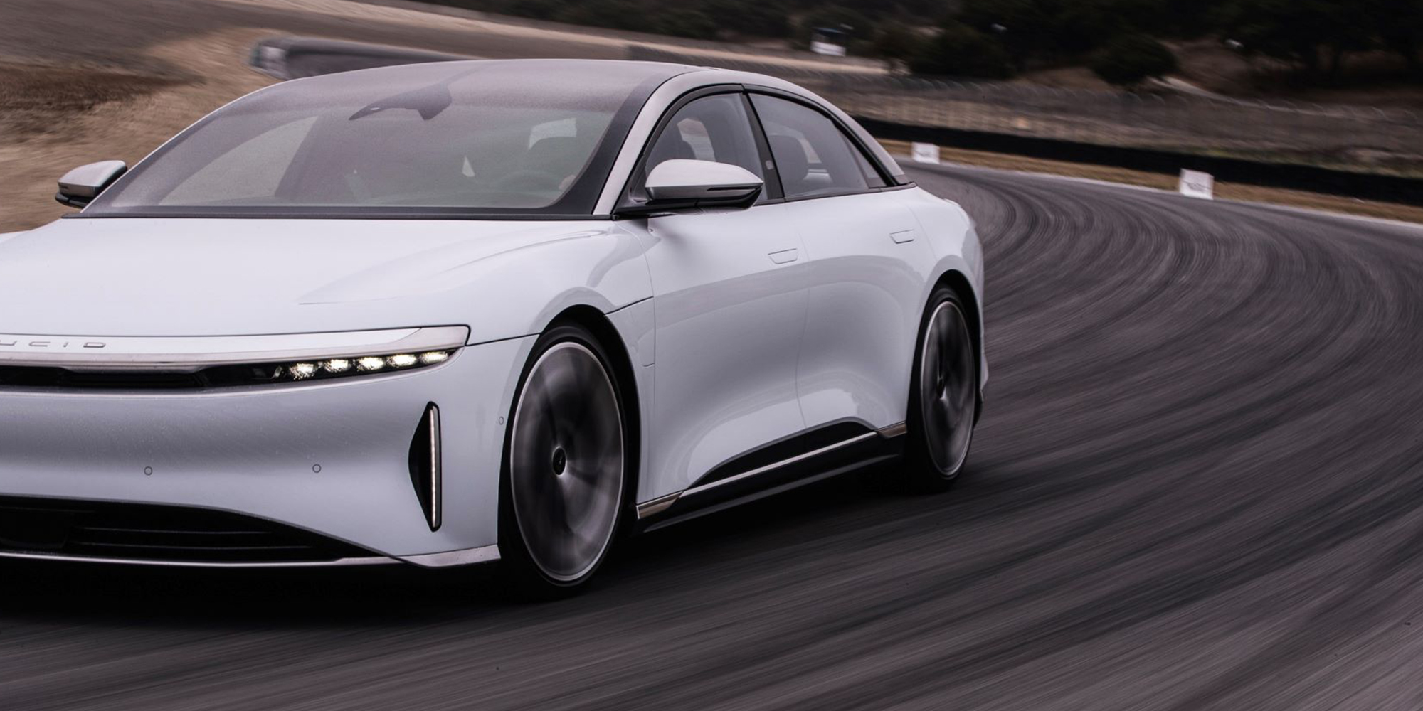 Pirelli introduces EV dedicated tire to debut on the Lucid Air | Electrek