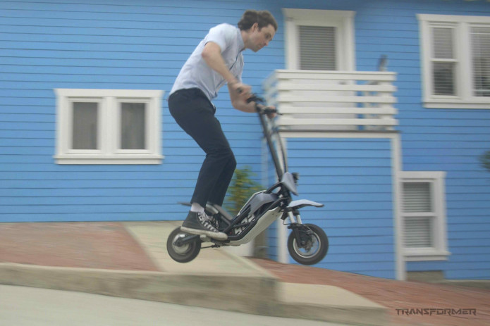 Splach Transformer launches as a standing (or sitting) electric dirt bike