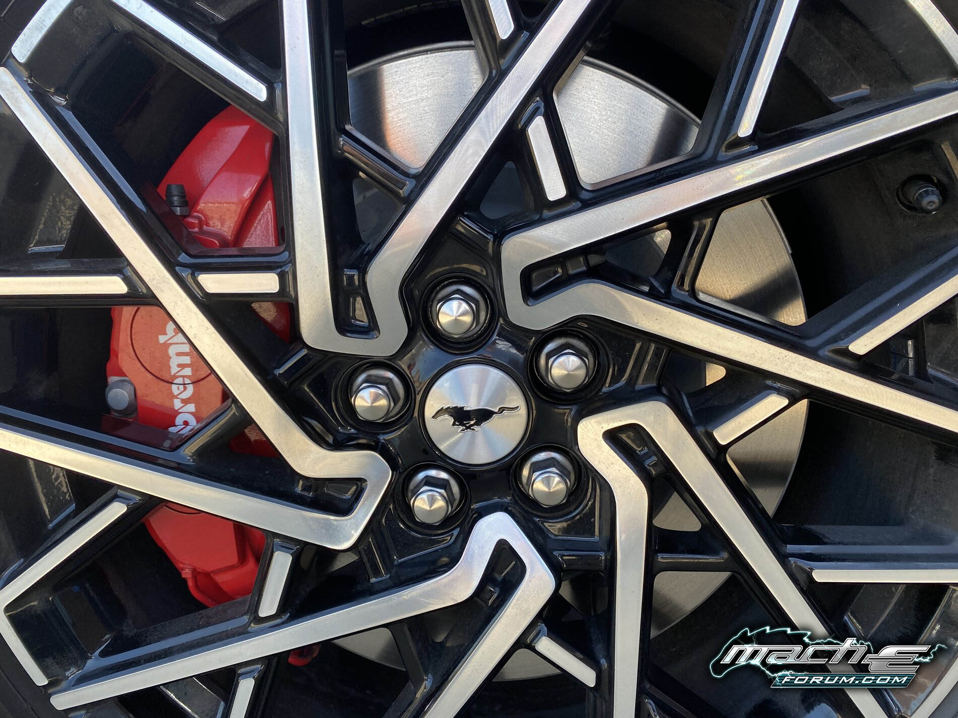 First Ford Mustang Mach-E GT deliveries begin early – she's a beaut ...