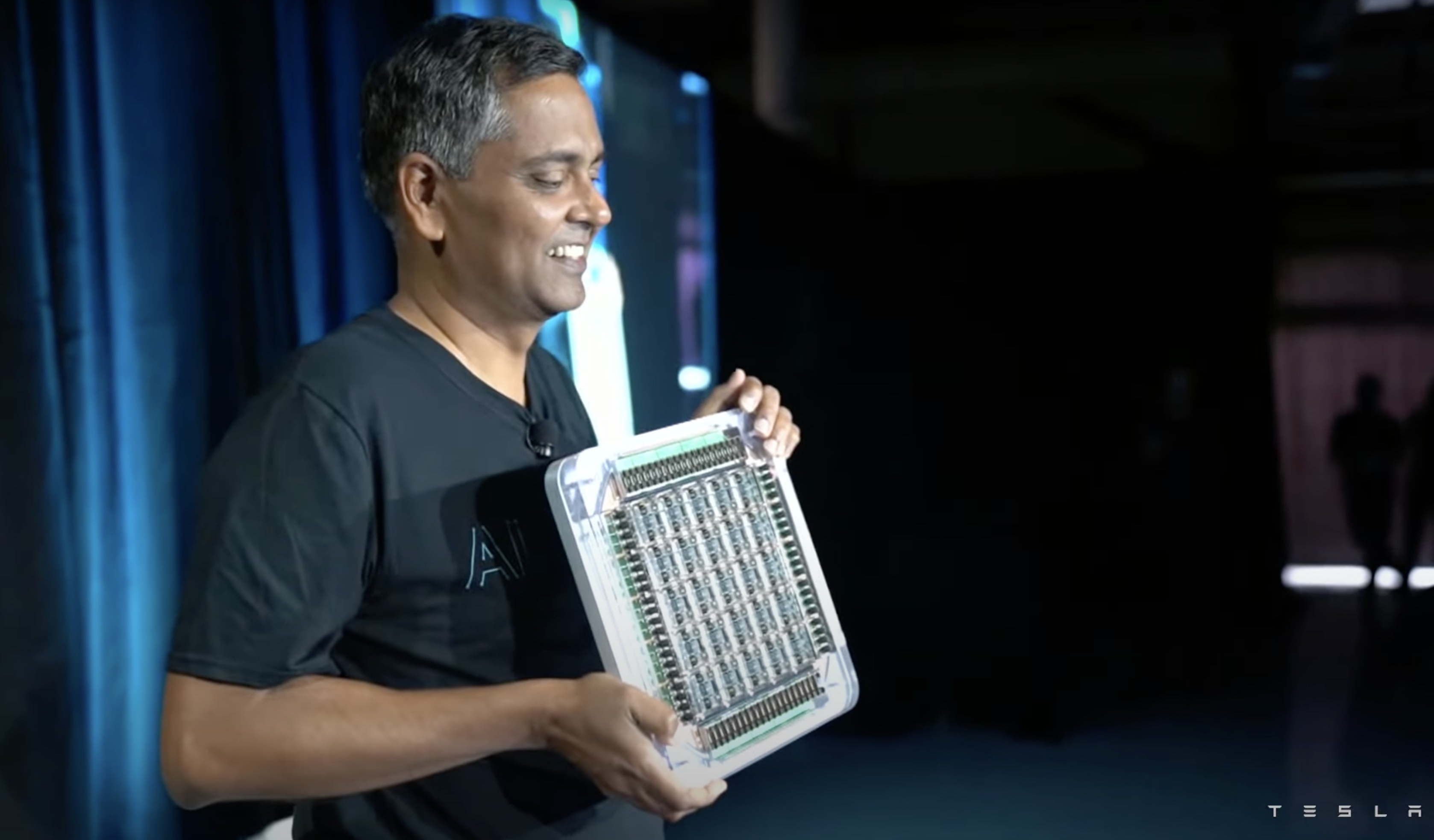 Tesla unveils Dojo supercomputer: world's new most powerful AI training ...