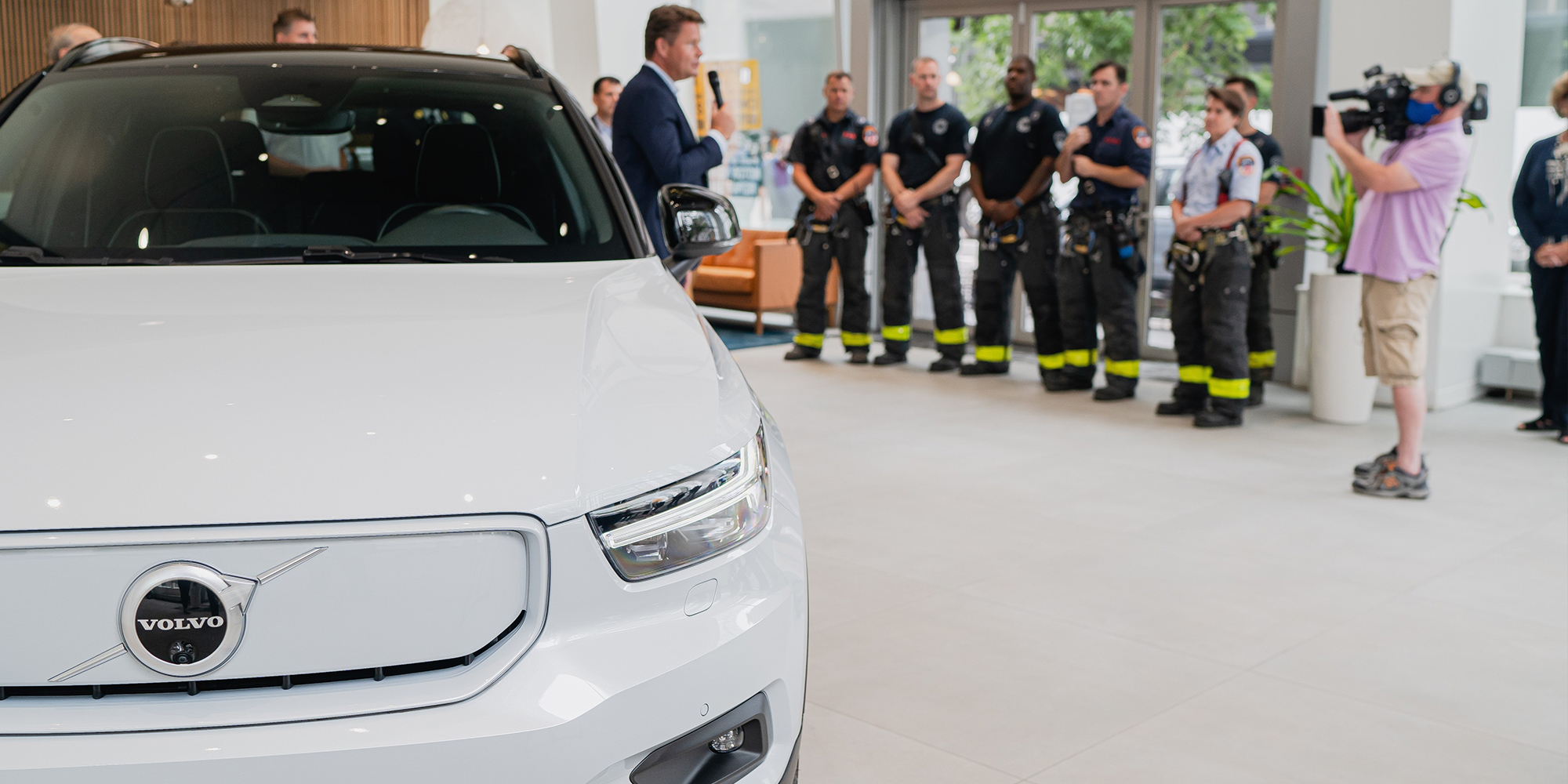 Volvo donates XC40 Recharge to FDNY to practice post-accident BEV ...