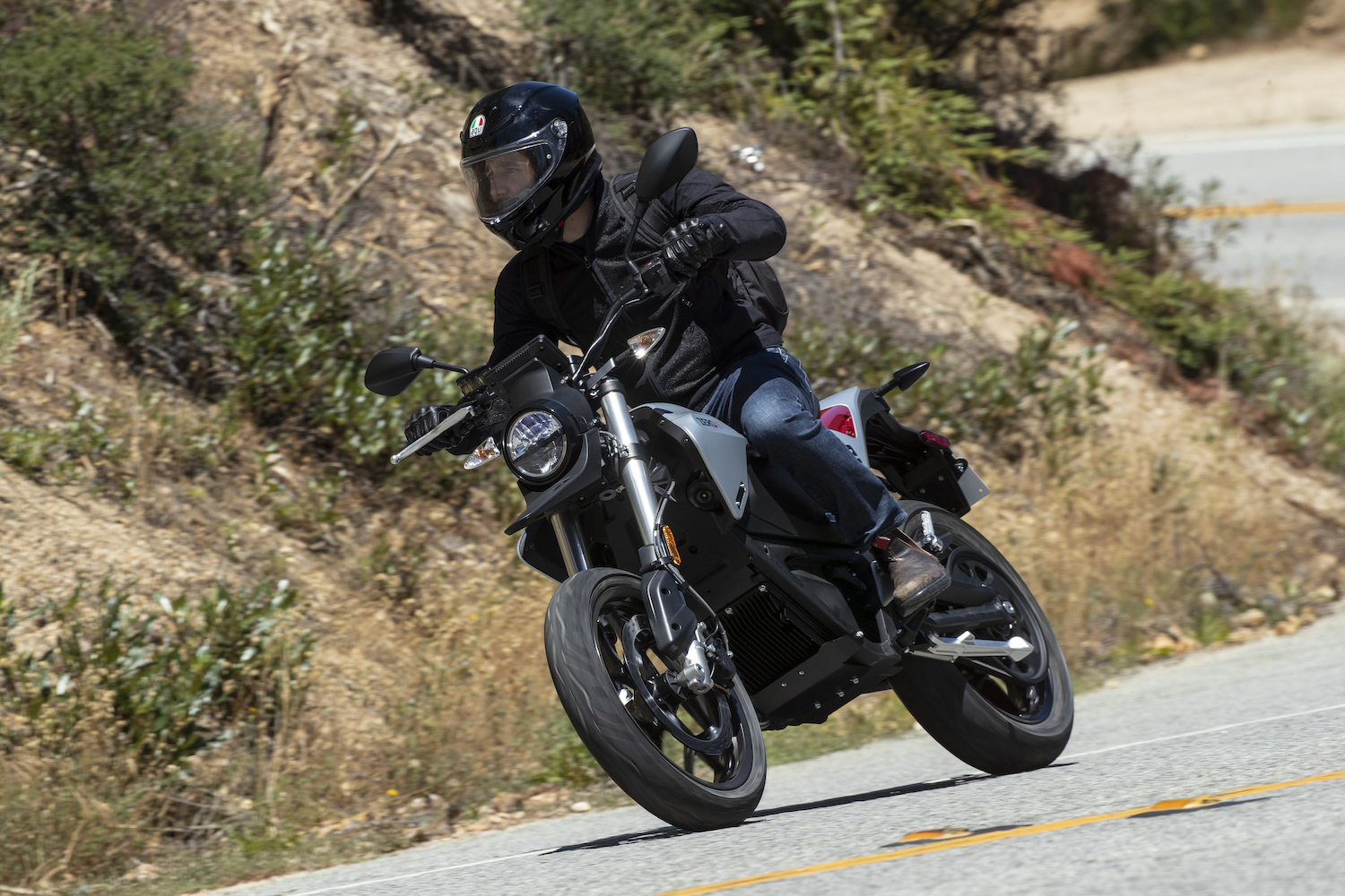 Zero FXE first ride: Testing out the latest, greatest electric motorcycle