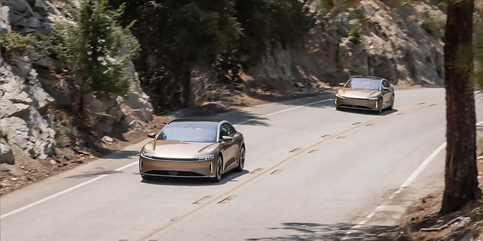 Lucid shares EPA range for Air models including 520 miles on the Dream ...