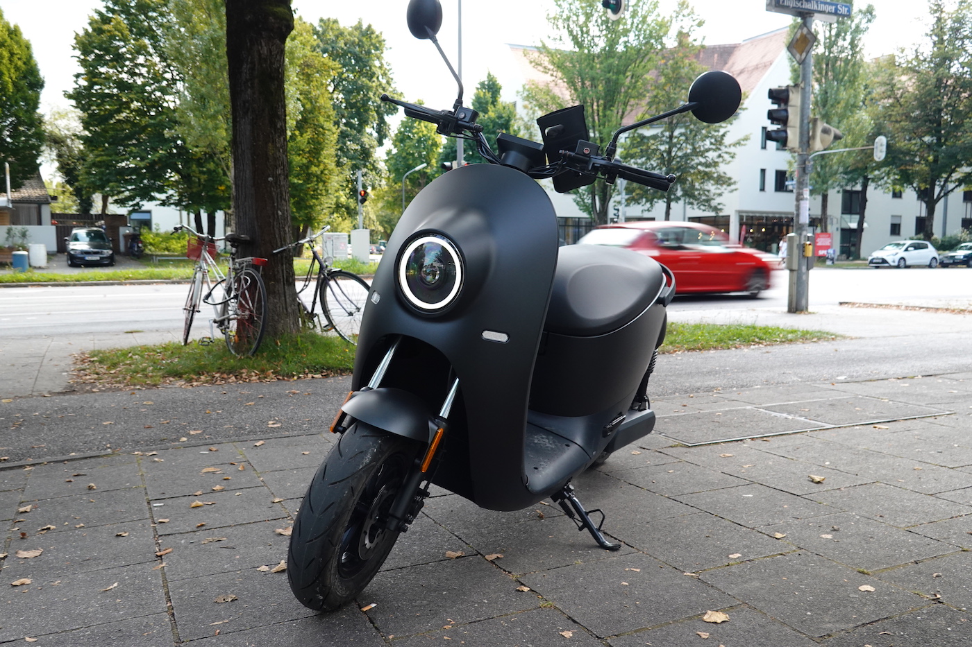 Electrek review: How we all rode Unu electric scooters and got around ...