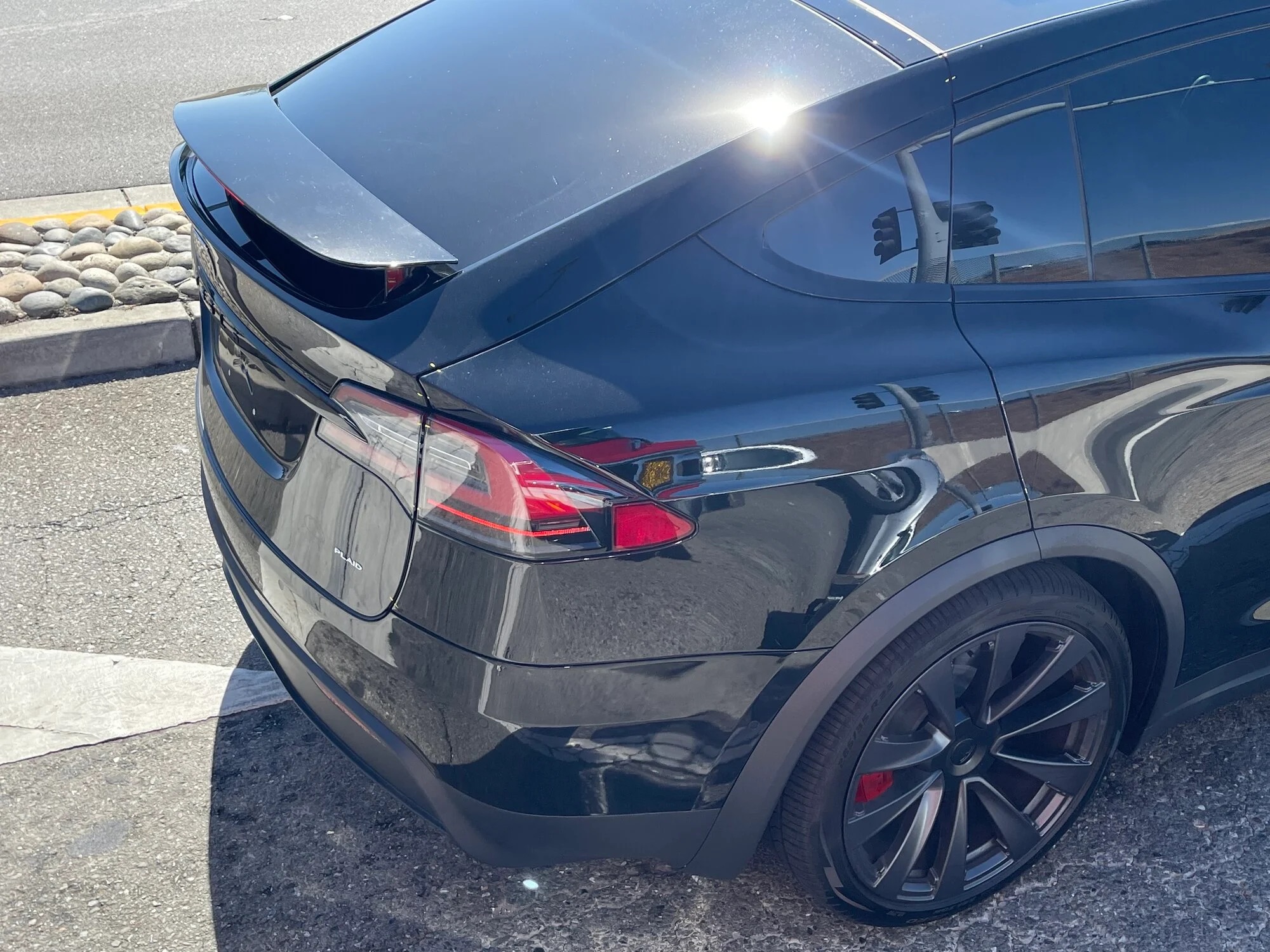 Refreshed Tesla Model X with gorgeous interior delivered to customers ...