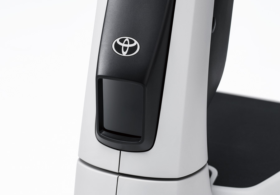 Toyota's new electric three-wheeler is designed to do the walking for ...