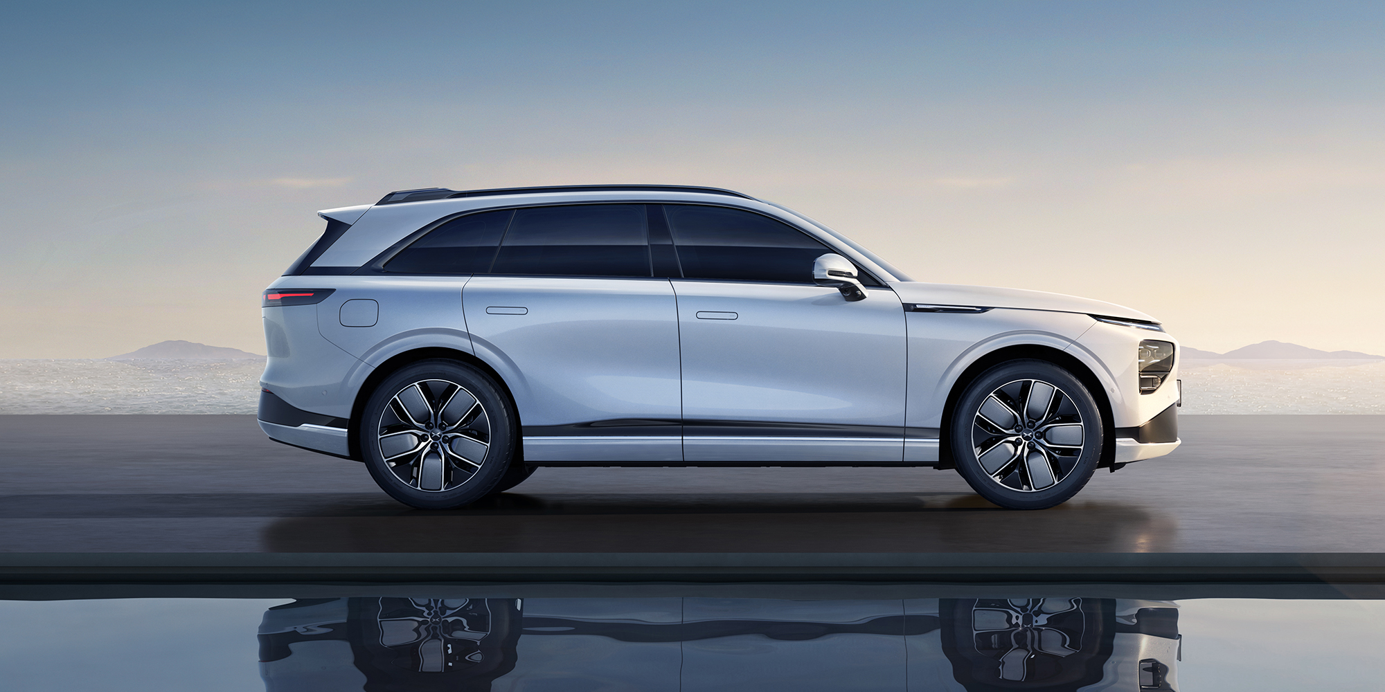 XPeng unveils G9 SUV with X-PILOT 4.0 ADAS and ability to charge 200 km ...