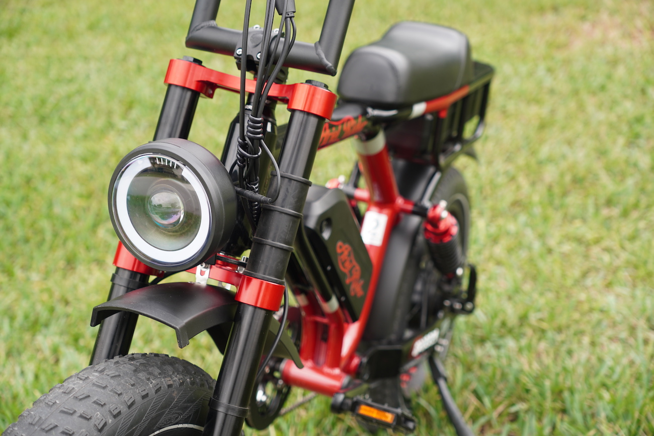 Ariel Rider Grizzly review: A two motor 3,700 watt moped-style electric ...