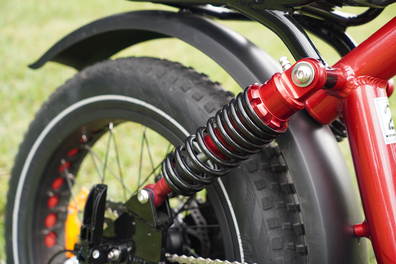 Ariel Rider Grizzly review: A two motor 3,700 watt moped-style electric ...