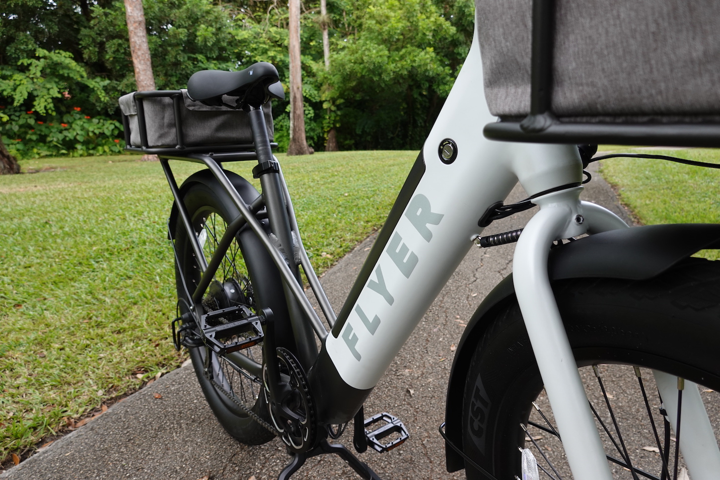 Flyer M880 review: Radio Flyer's electric bikes are as fun as their wagons!