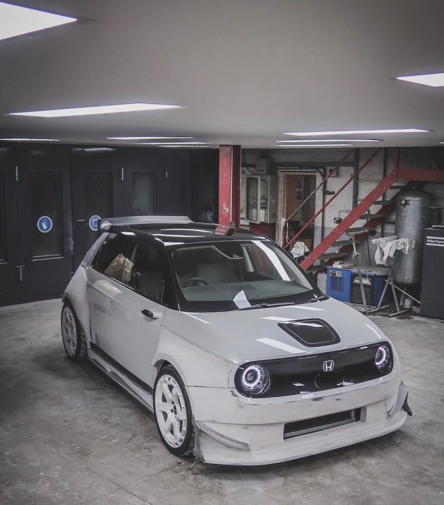Honda e goes full thicc boi with touring car widebody kit (lots of ...