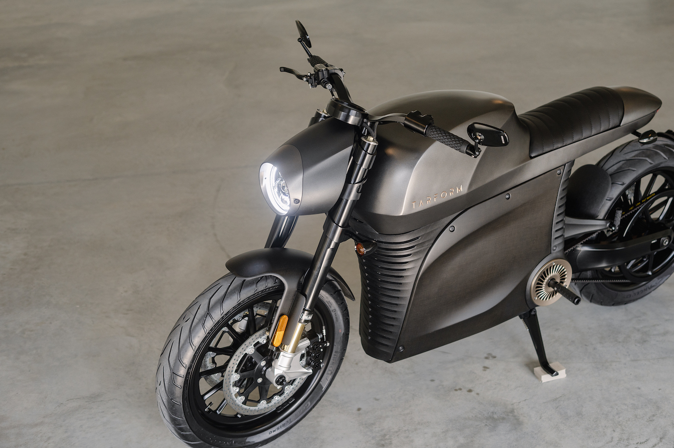 Tarform begins delivering its slick-looking US-built electric ...