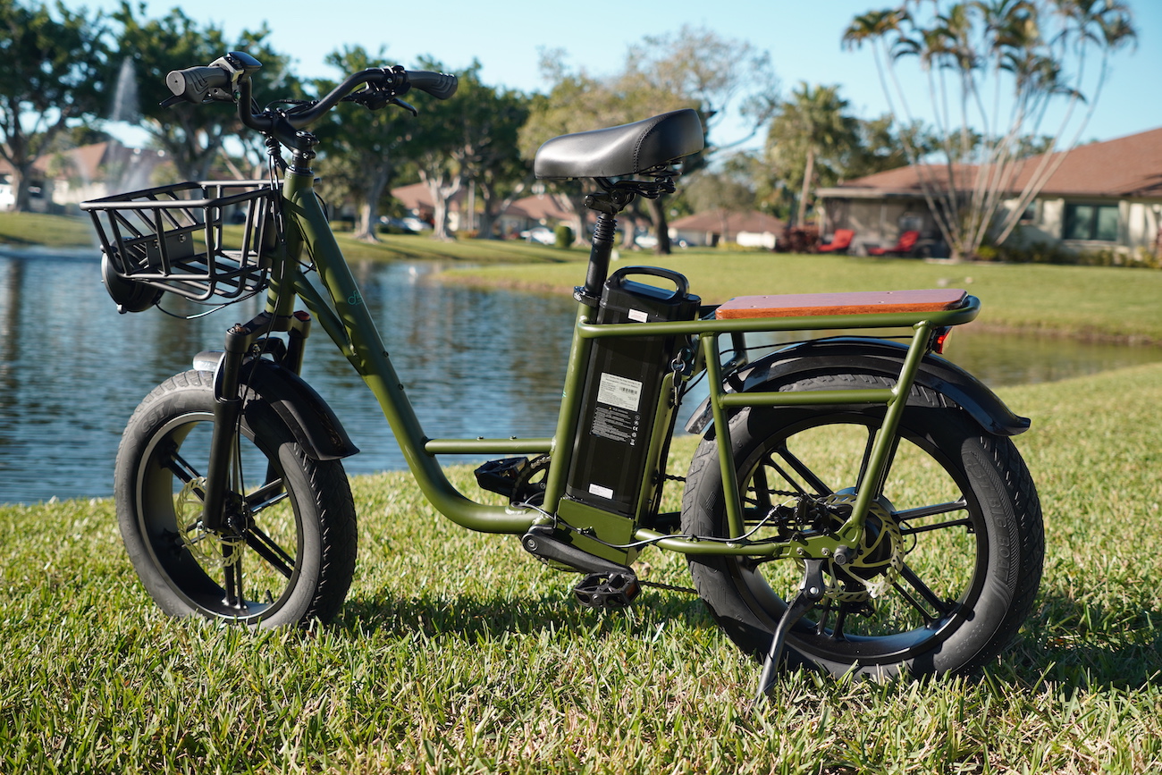 Fiido T1 electric bike review: Not just a RadRunner copy, there's value ...