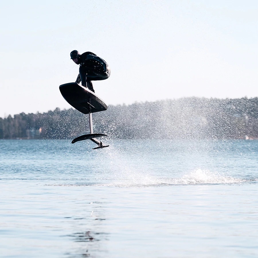 World's fastest electric surfboard maker releases new Awake VINGA ...