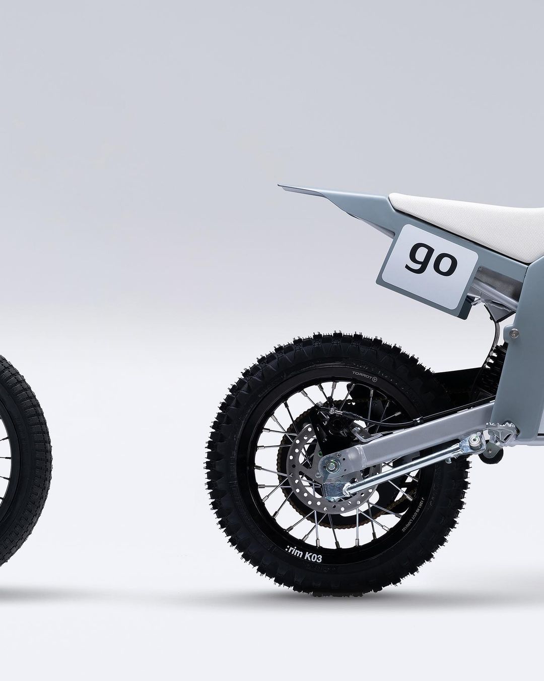 E-motorcycle maker CAKE releases 3 teaser images for upcoming bikes