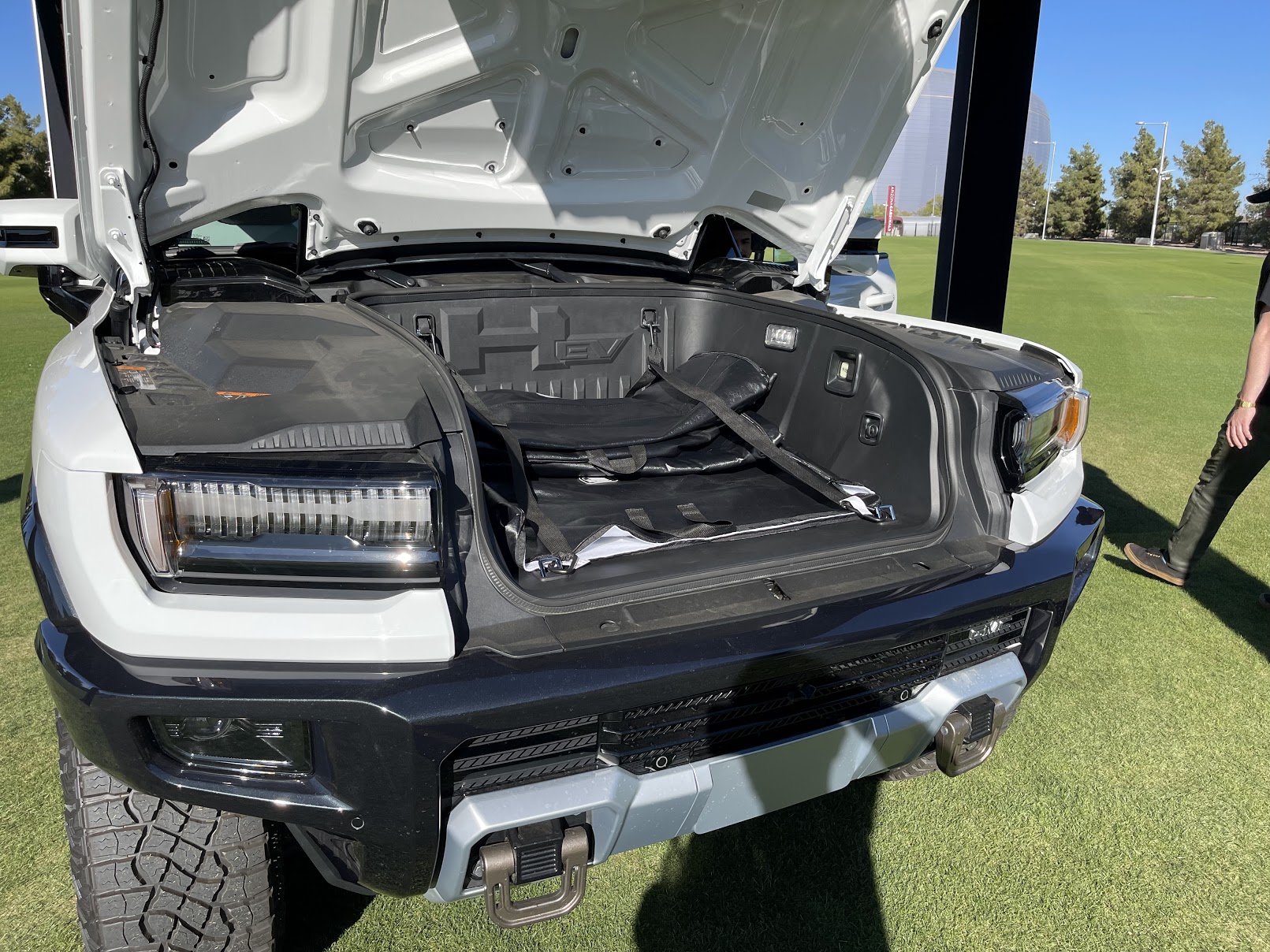 Review: GMC's Hummer EV 'Super(size)truck' is excess in all the best ...