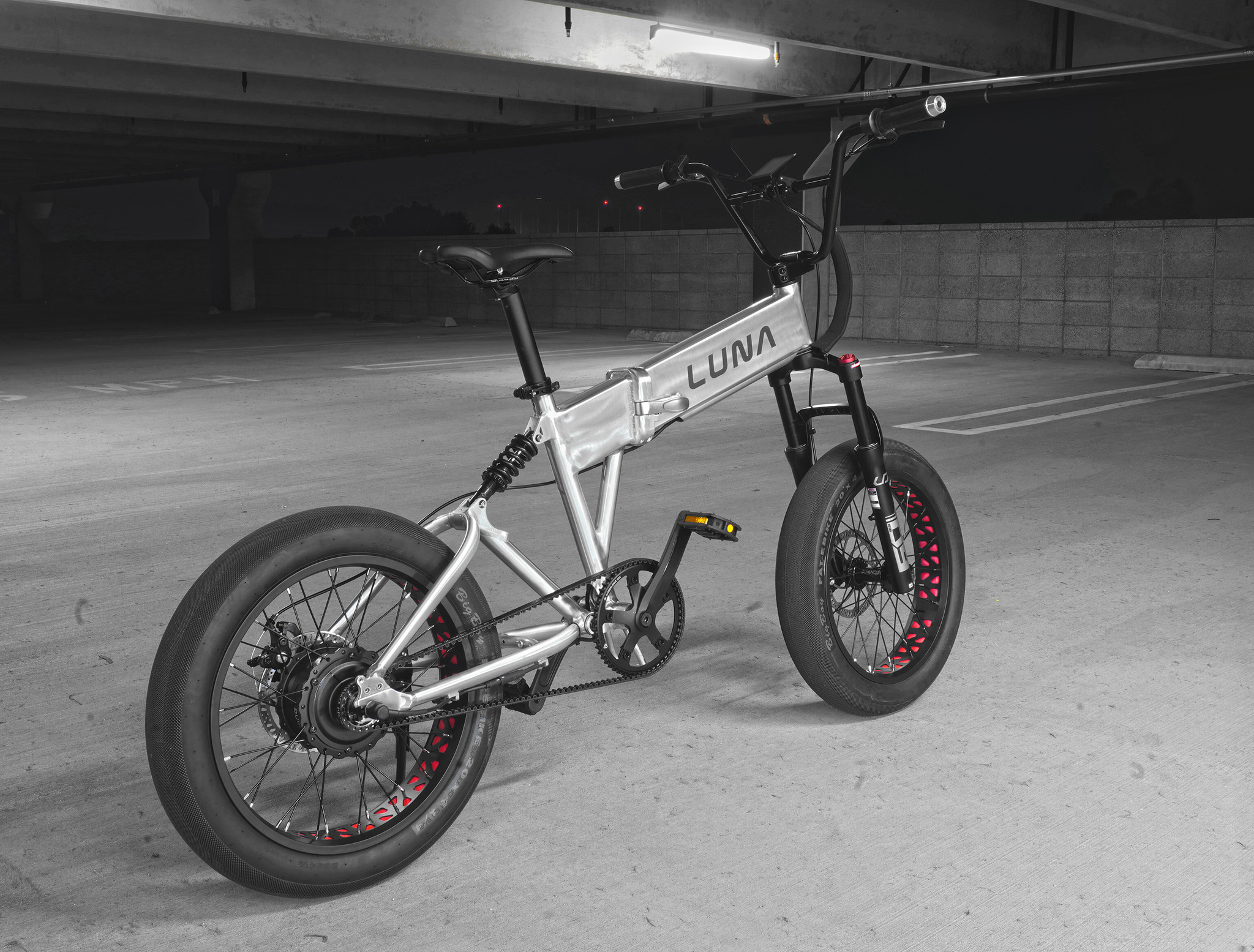 Luna launches its first hub motor e-bike and lowest-cost model yet, the ...