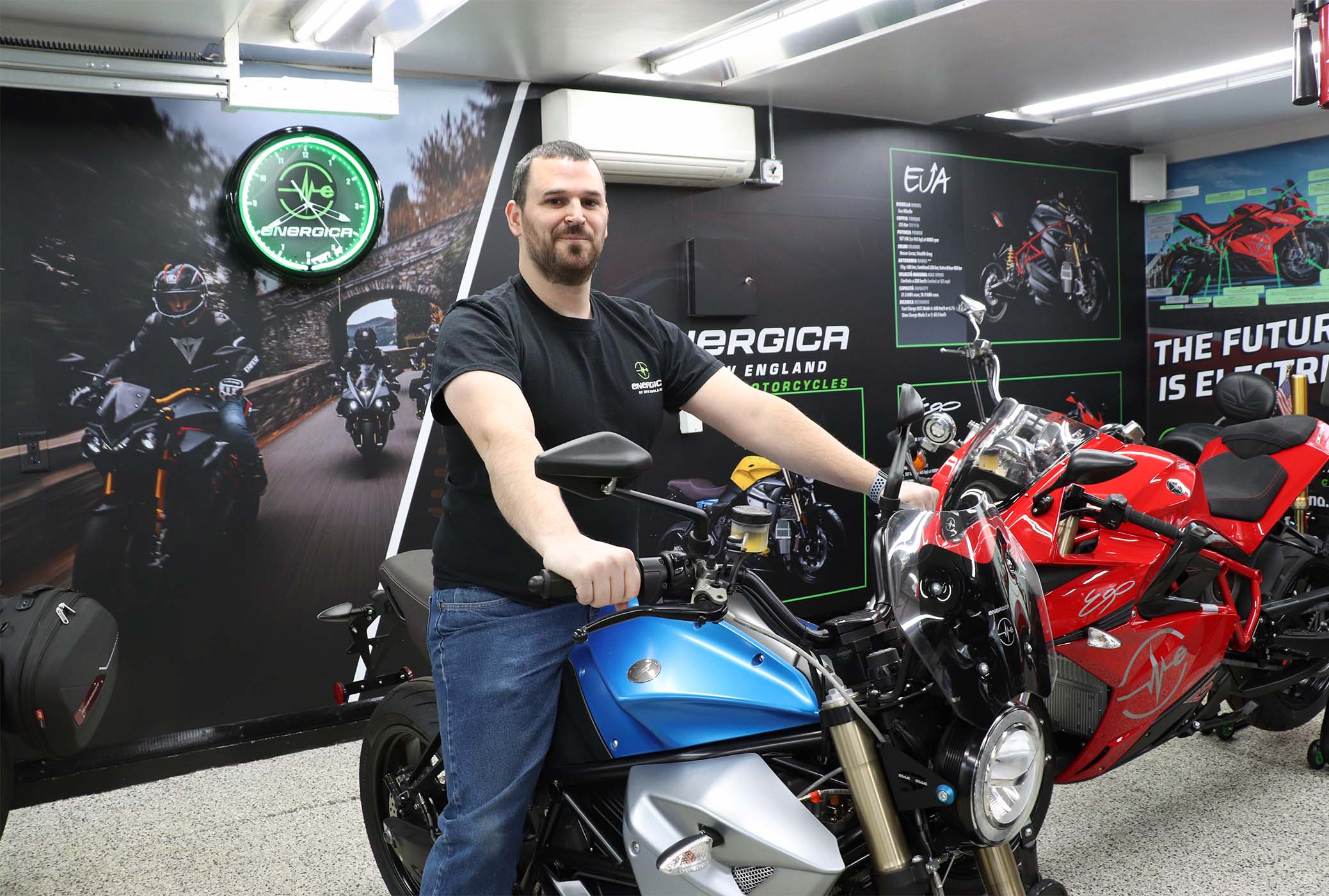 Dueling electric motorcycles set new record in daring race across the US