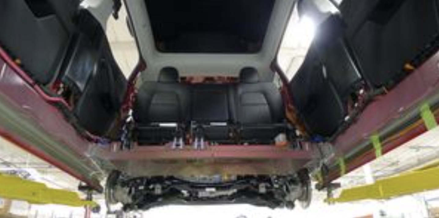 Tesla structural battery pack is removable, but it's quite an ordeal