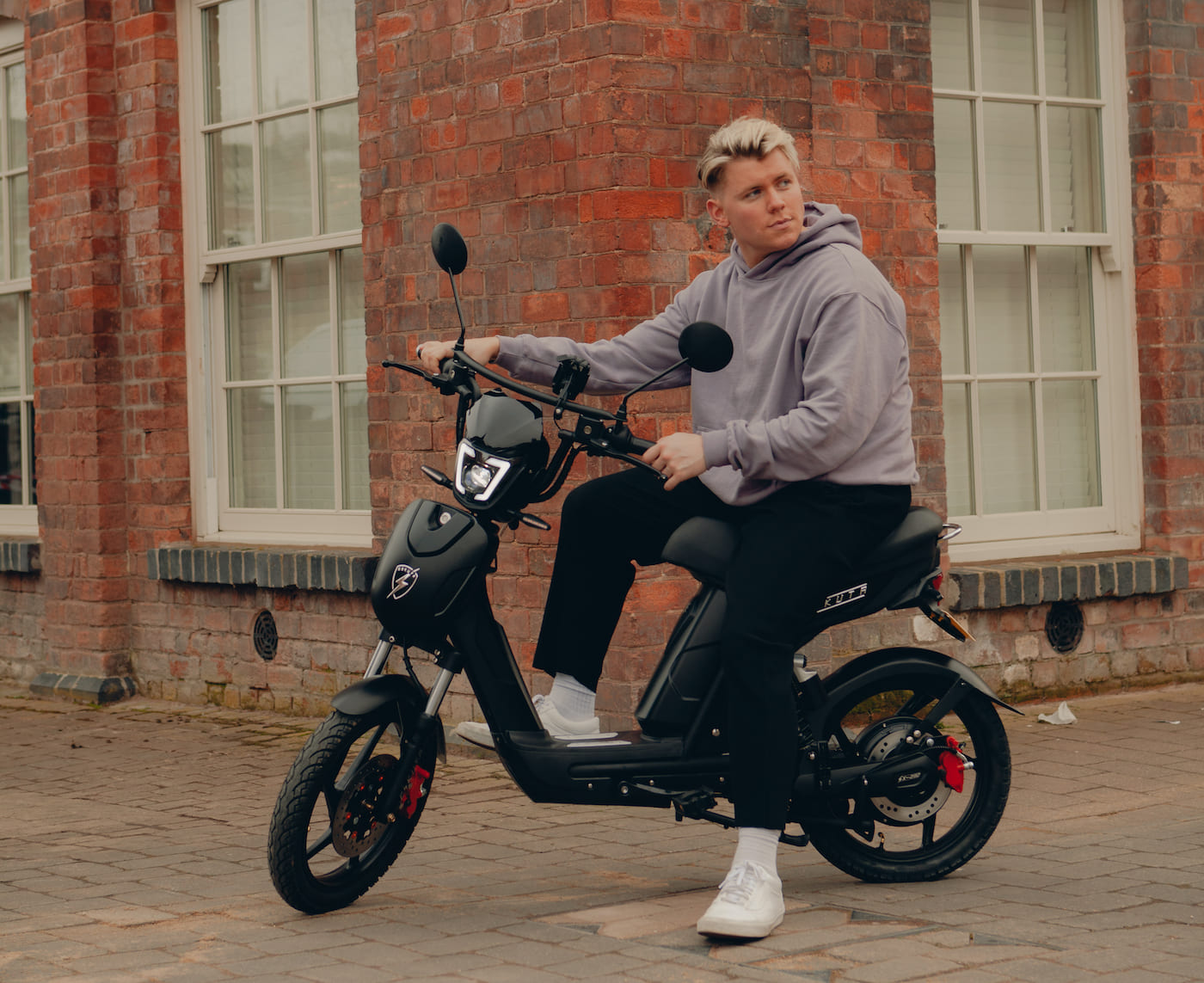Eskuta SX-250 is a motorcycle-inspired full-suspension electric bike