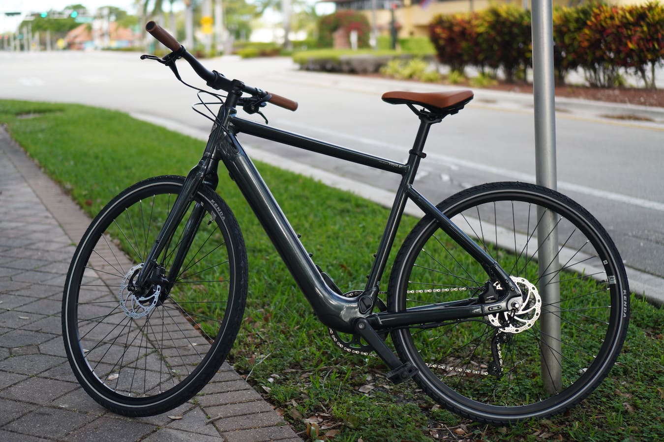 Momentum Voya E+ 3 electric commuter bike review