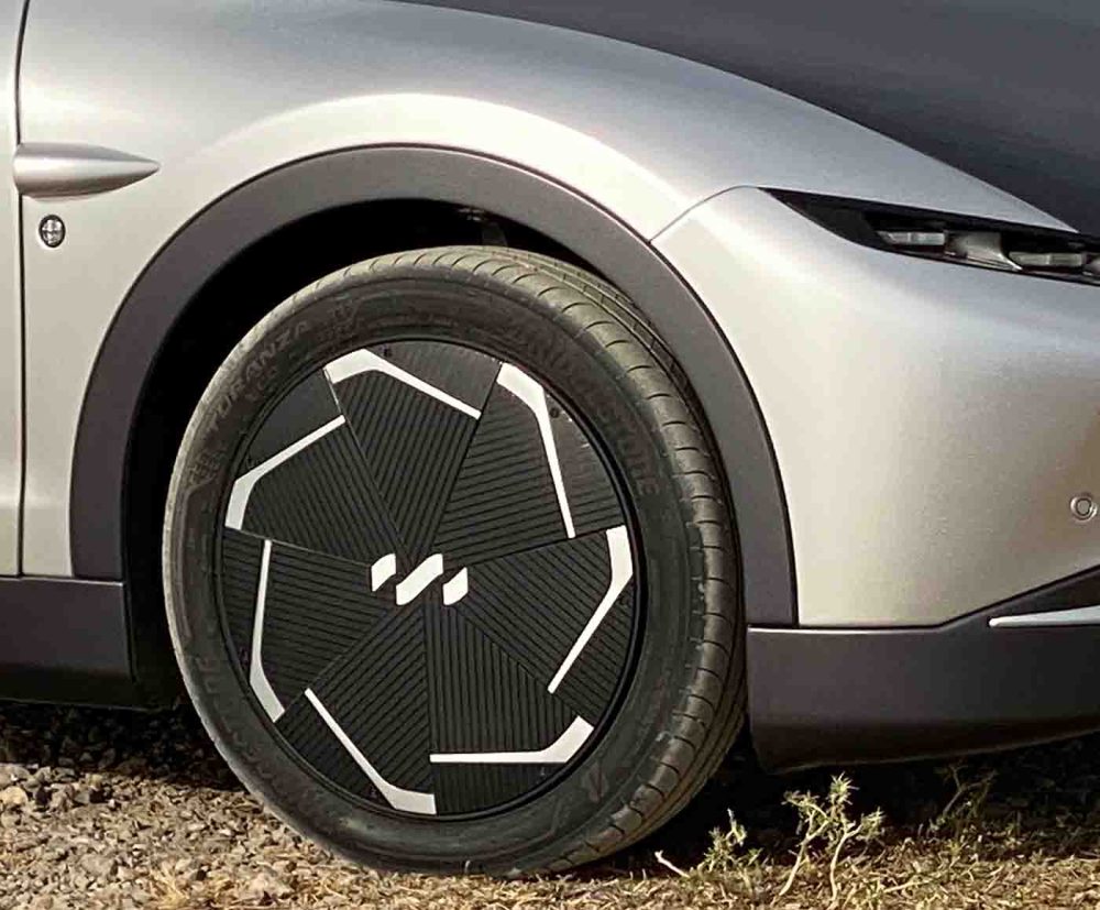 First drive in the Lightyear 0: A genuine solar EV is closer than ever ...