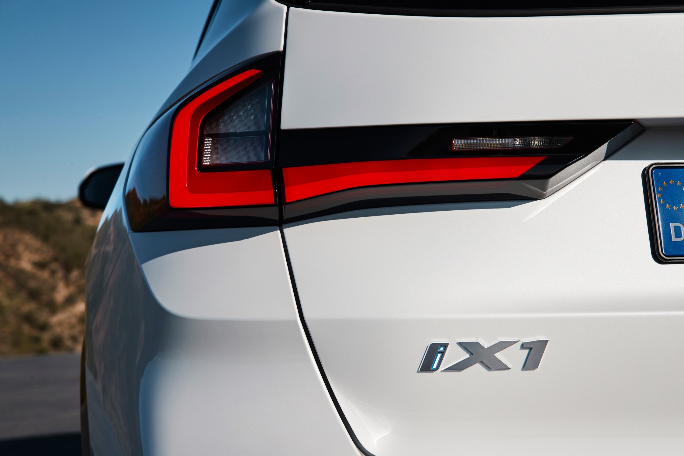 BMW iX1: new entry-level electric car
