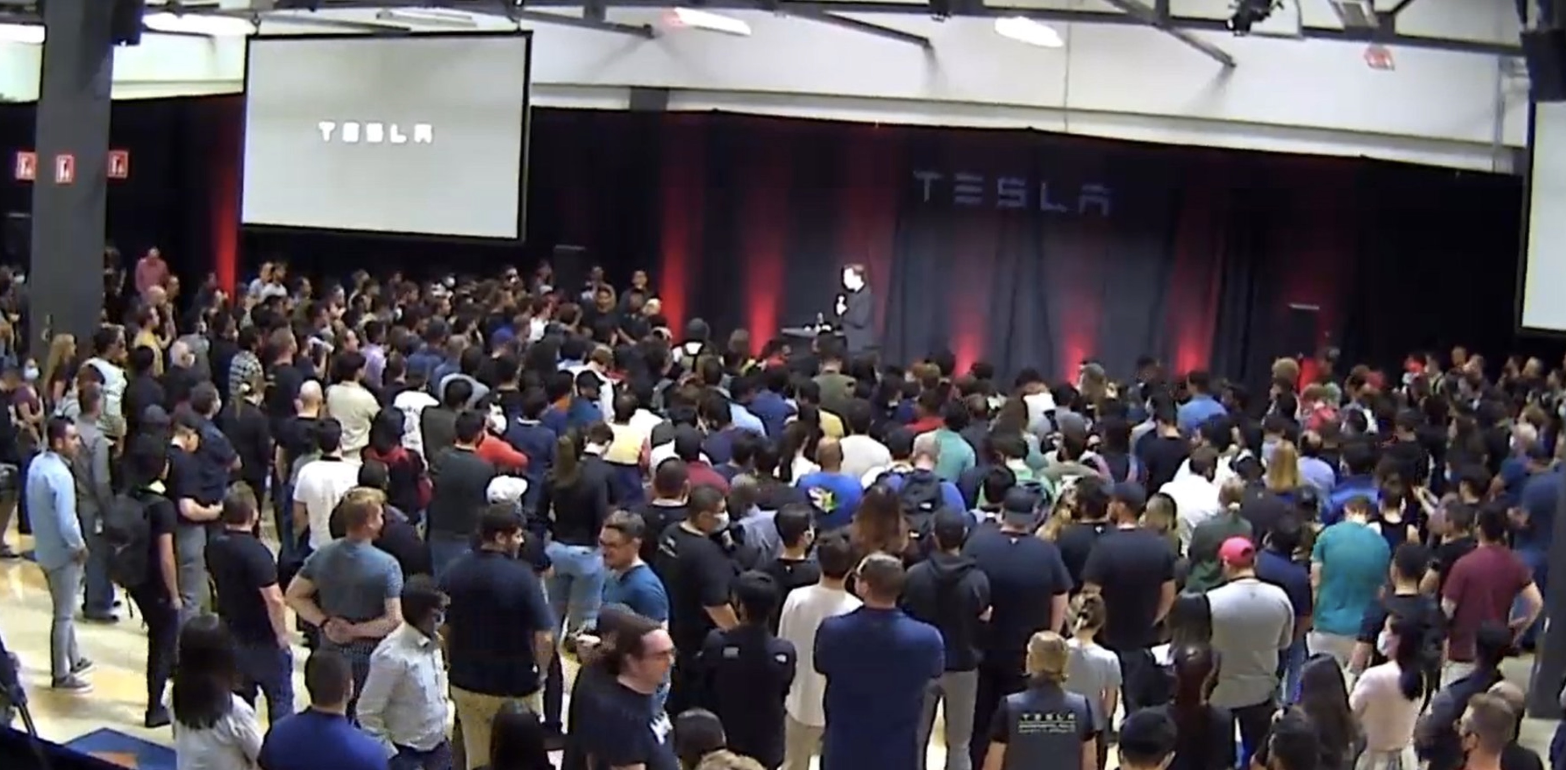 Elon Musk warns Tesla workers of a 'nutty' end-of-quarter delivery wave ...