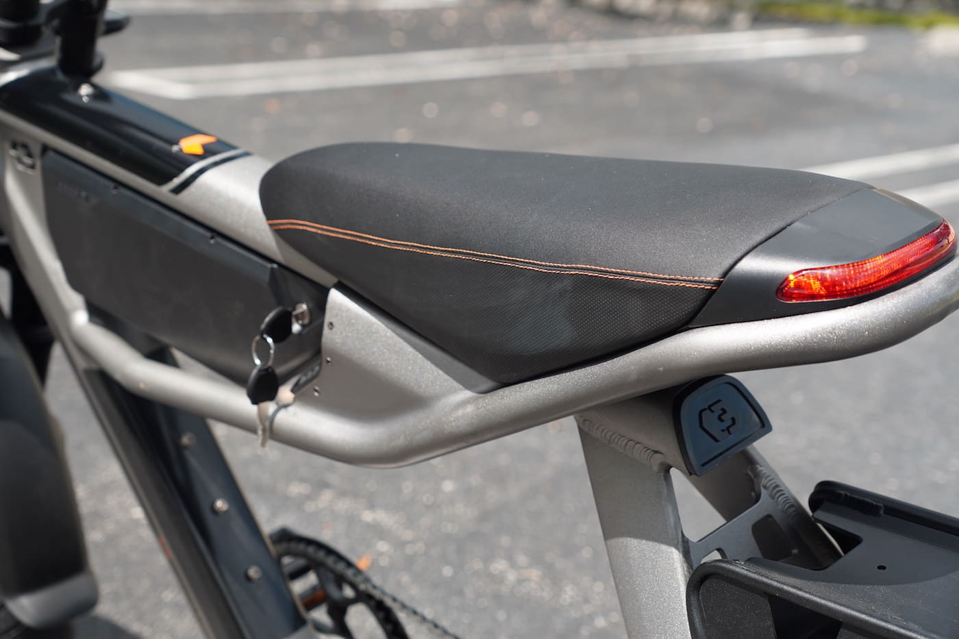 C3STROM ASTRO PRO electric bike hits 28 MPH with motorcycle styling