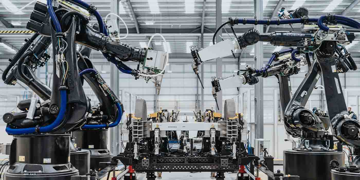 Arrival builds first Van prototype using its novel Microfactory model