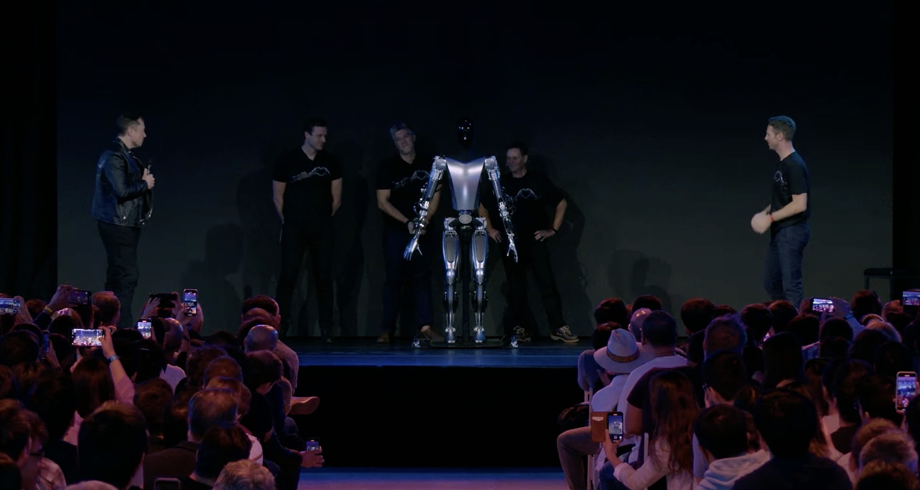 Tesla unveils its humanoid robot for 'less than $20,000' | Electrek