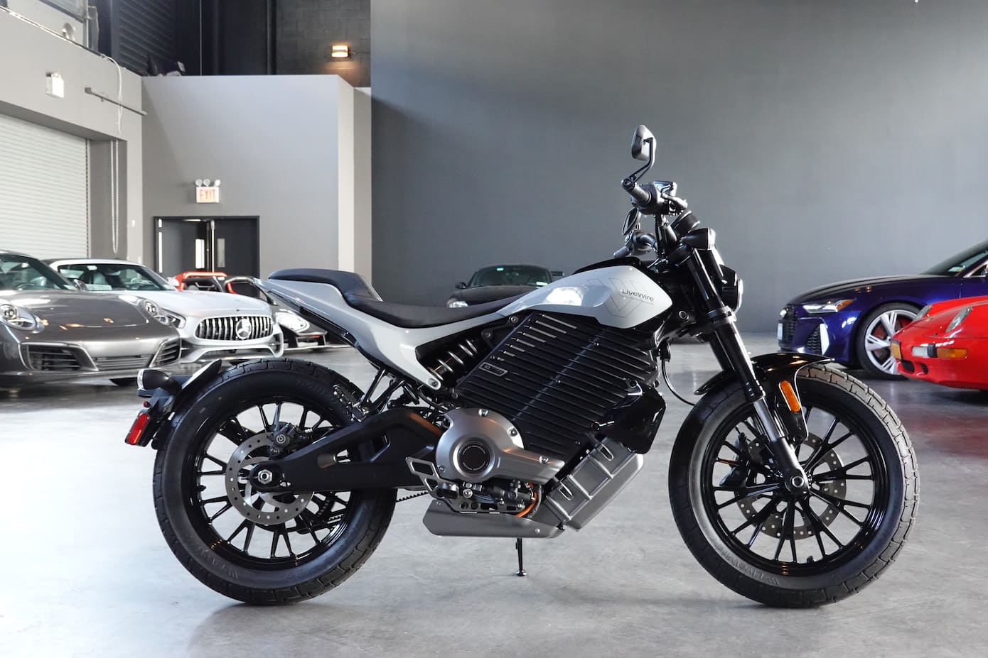 LiveWire Del Mar electric motorcycle first ride: Test riding lightning