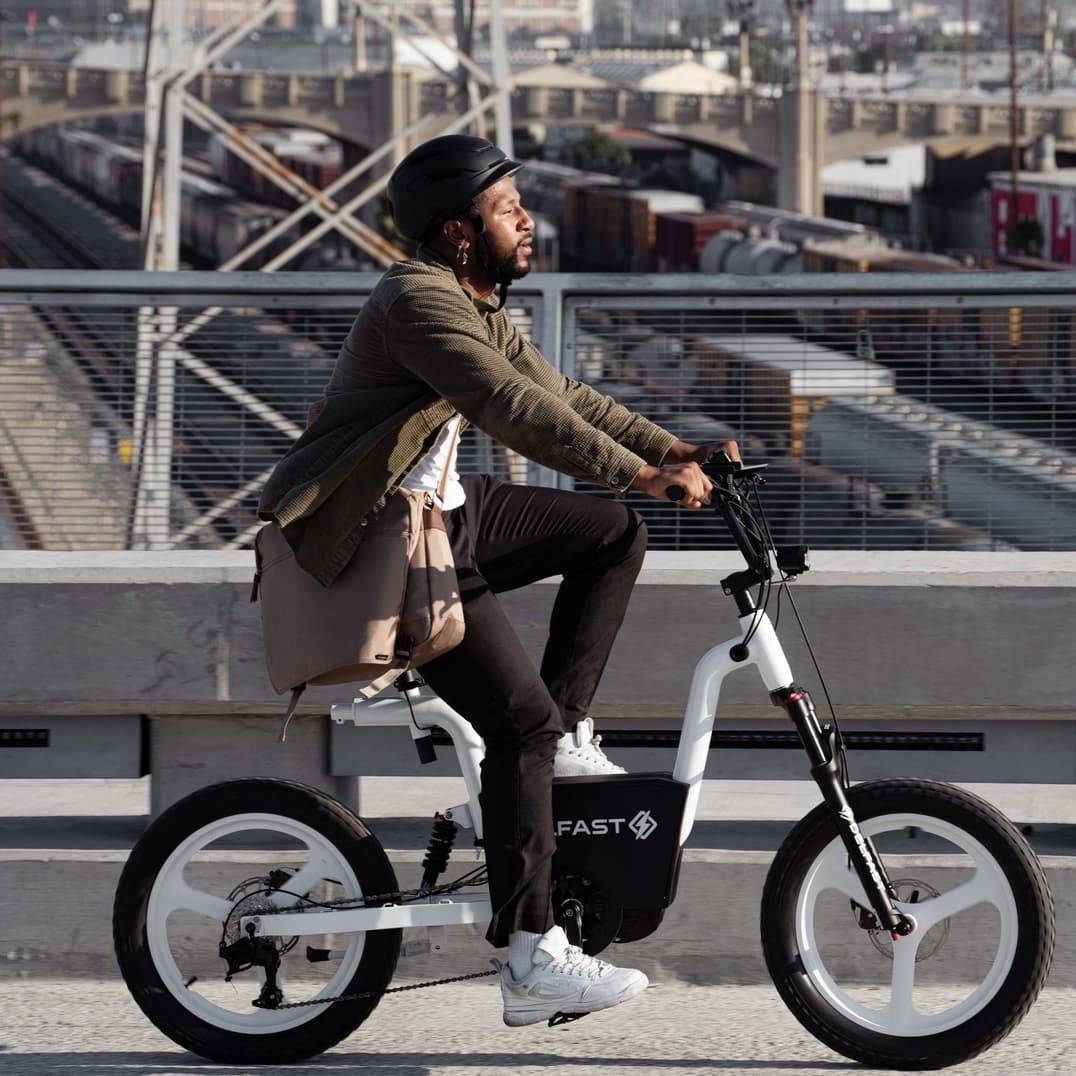 Delfast California electric moped launched with 100-mile range