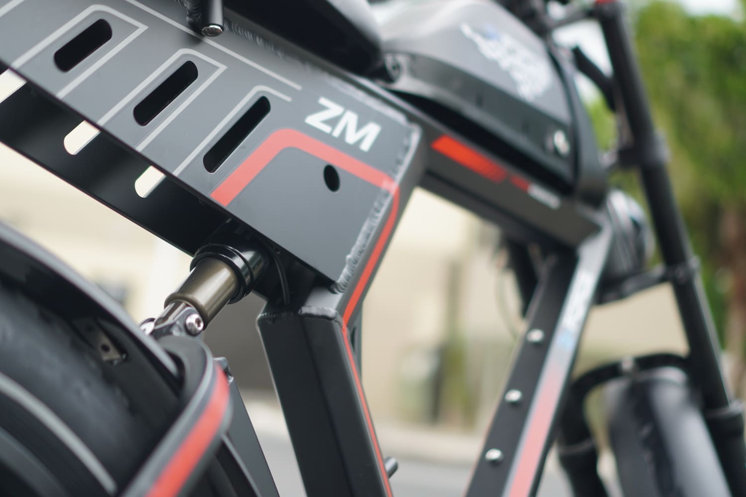 G-FORCE ZM electric bike review: 1,300W electric moped cruising!
